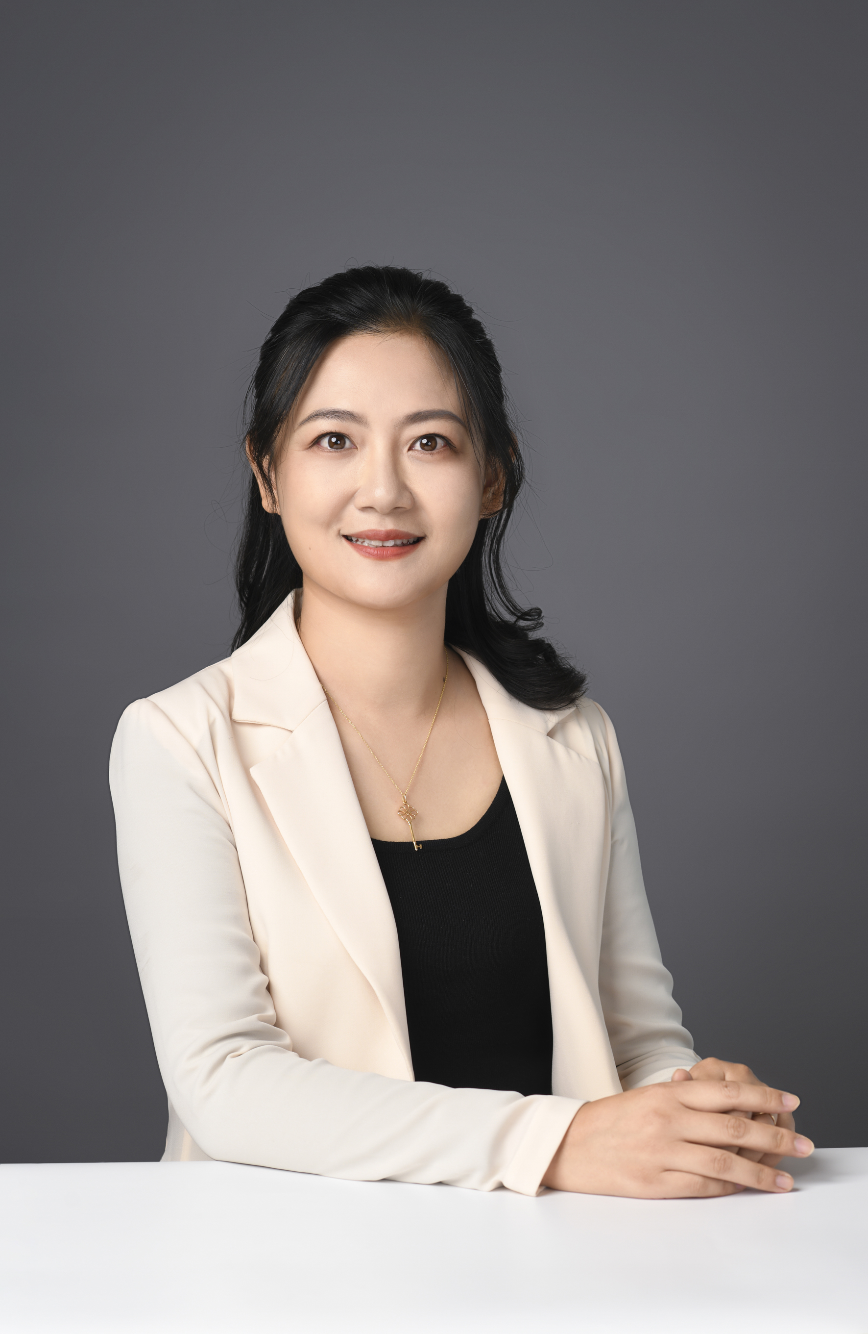 邵琳 博士/副教授 Ph.D. Associate Professor Lin SHAO